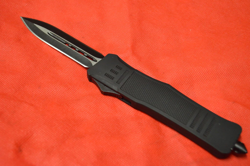 Diamondback OTF Dagger – Stick It Knives