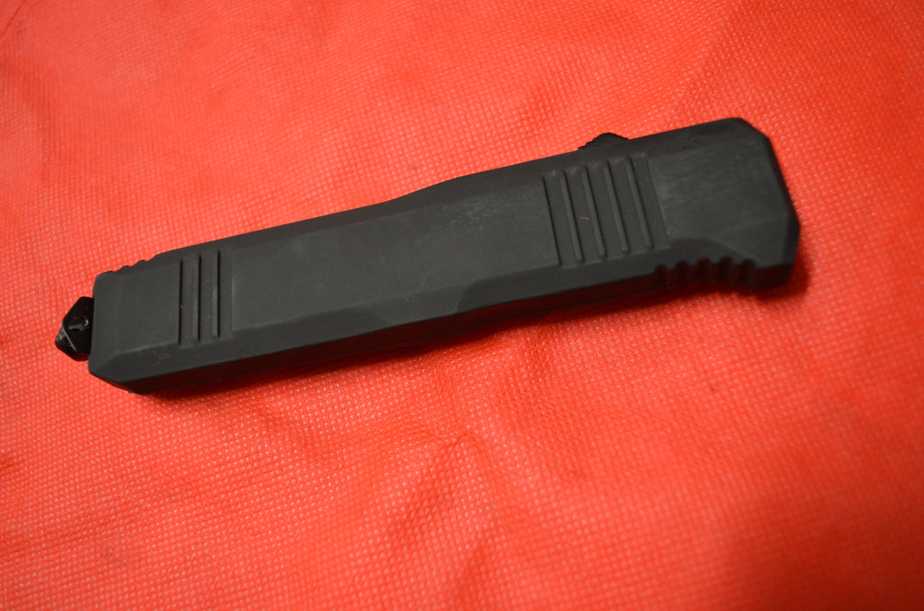 Raptor OTF Dagger – Stick It Knives